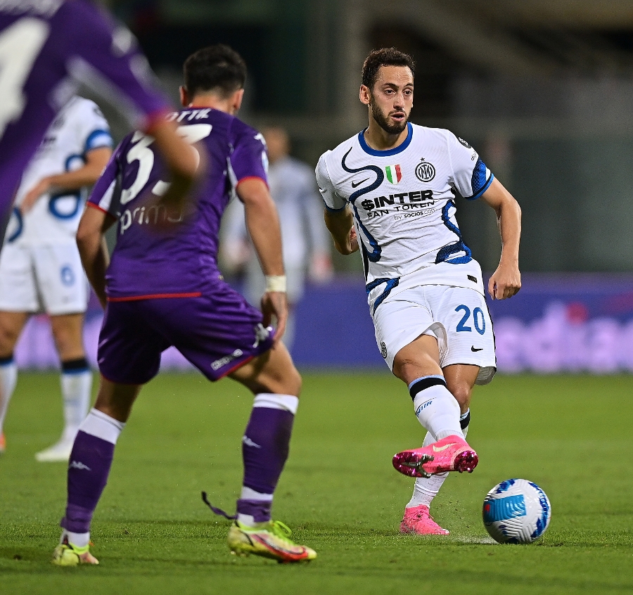 Inter - Fiorentina: Brozovic non ce la fa, sarà Calhanoglu il regista ...